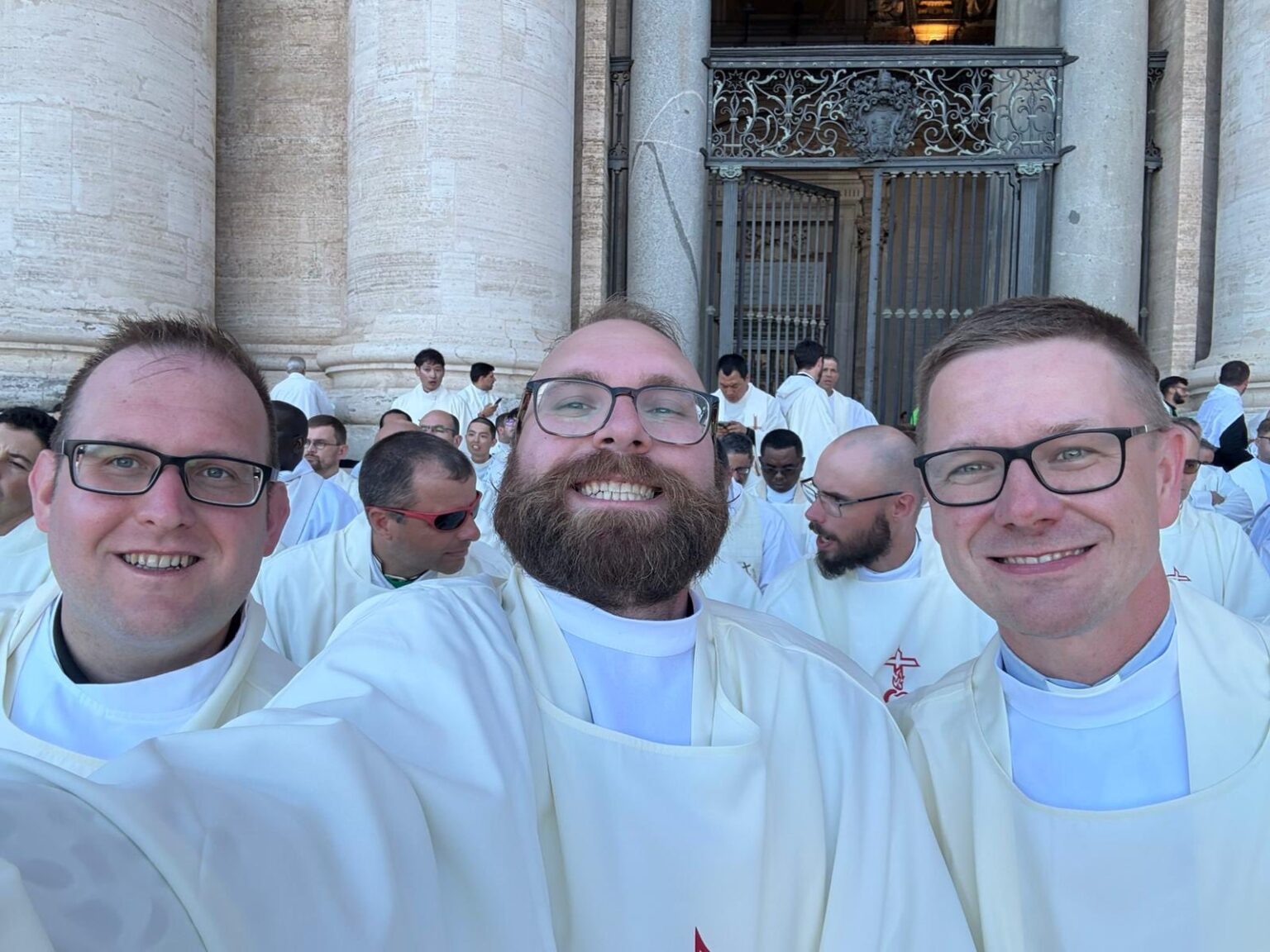Edmonton Priest brings Canadian youth voices to the Vatican - caedm